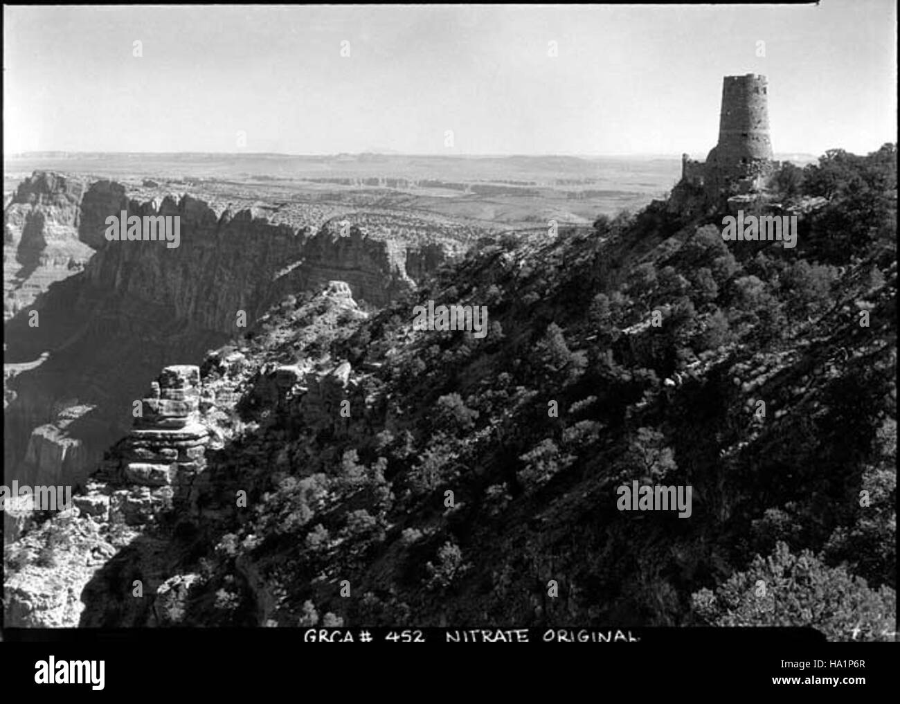 The Desert View Watchtower at the Grand Canyon, constructed in 1935 ...