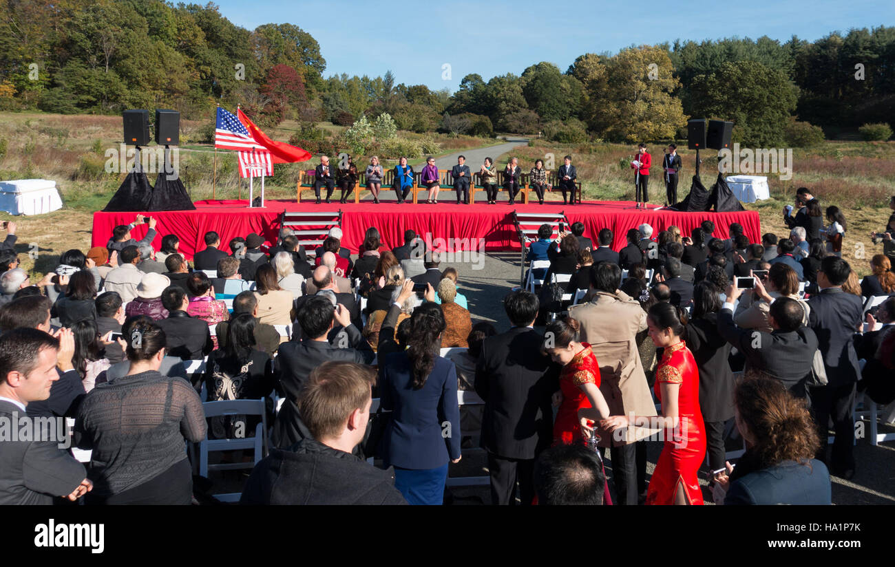 The ground-breaking ceremony for the China Garden at the U.S. National ...