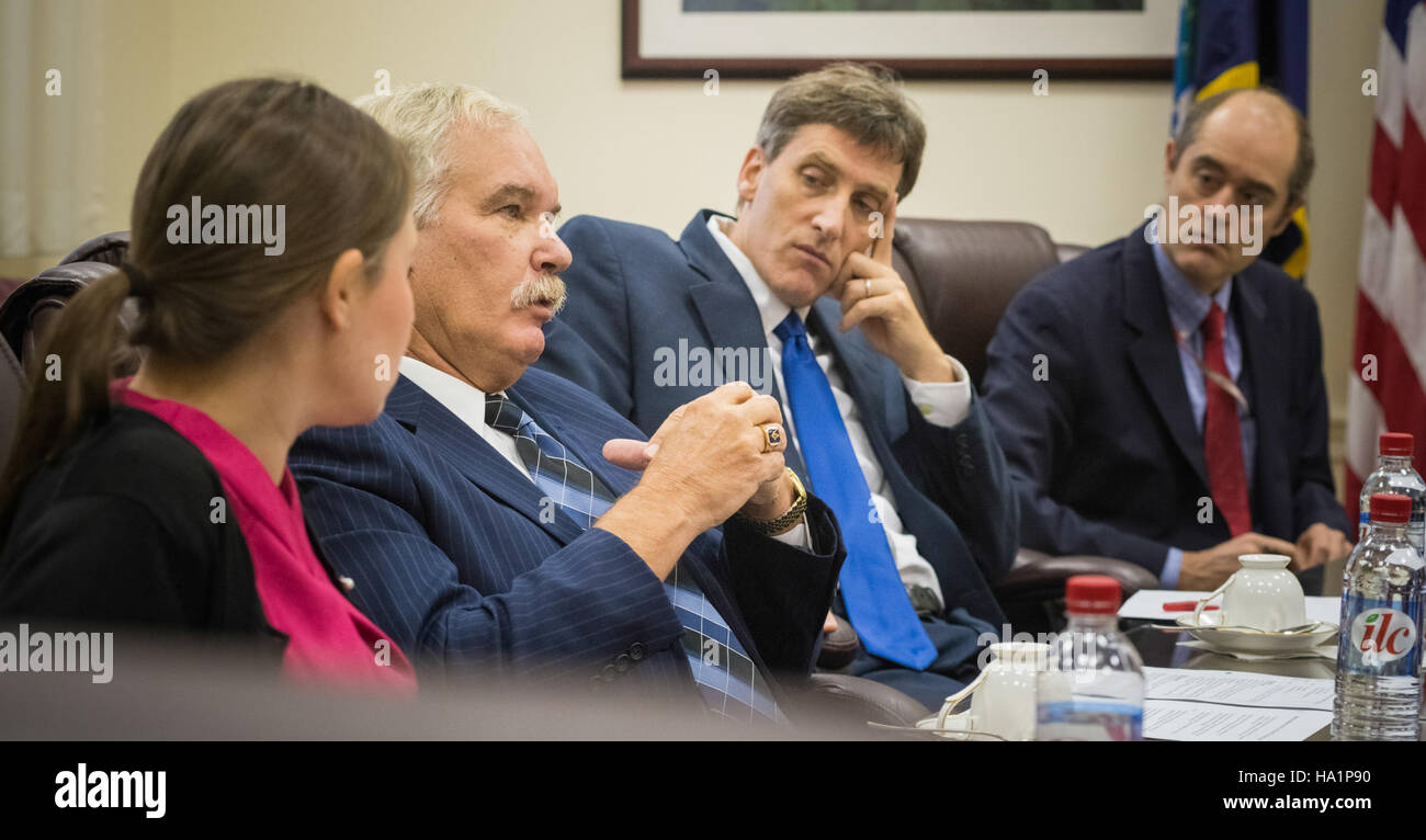 This image shows a meeting between Acting Danish Minister Esben Lunde ...