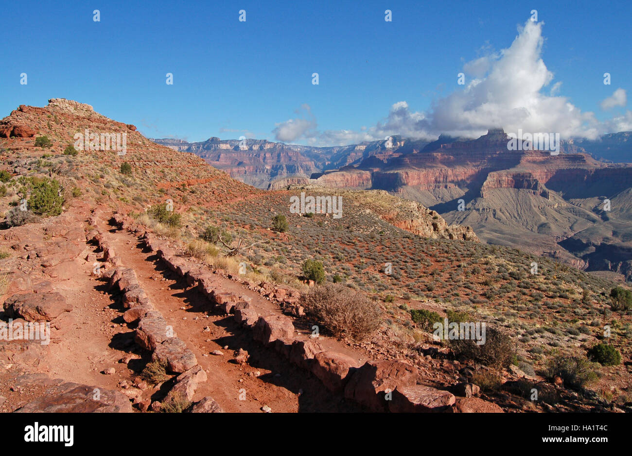 A view of Mormon Flats along the South Kaibab Trail in Grand Canyon ...