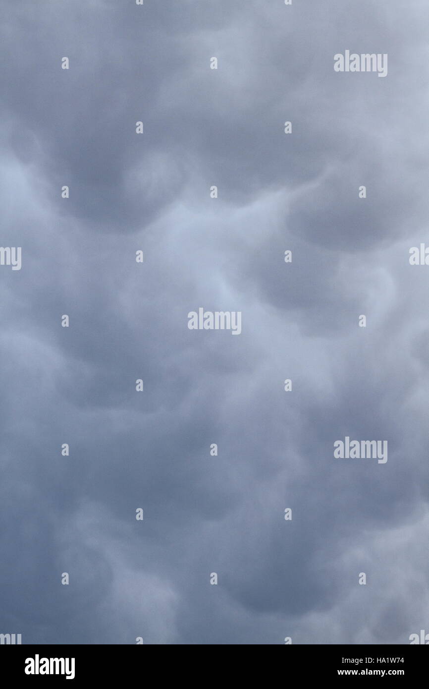 Mammatus or mammatocumulus clouds before a storm Stock Photo - Alamy