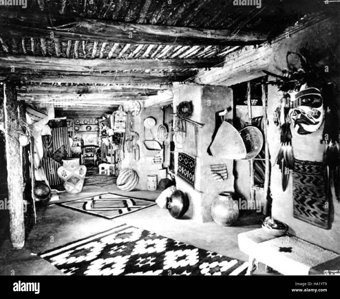 Interior hopi house grand canyon Black and White Stock Photos & Images ...
