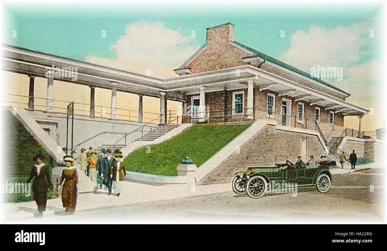 A 1920s postcard showcasing the iconic Valley Forge National Park, a ...