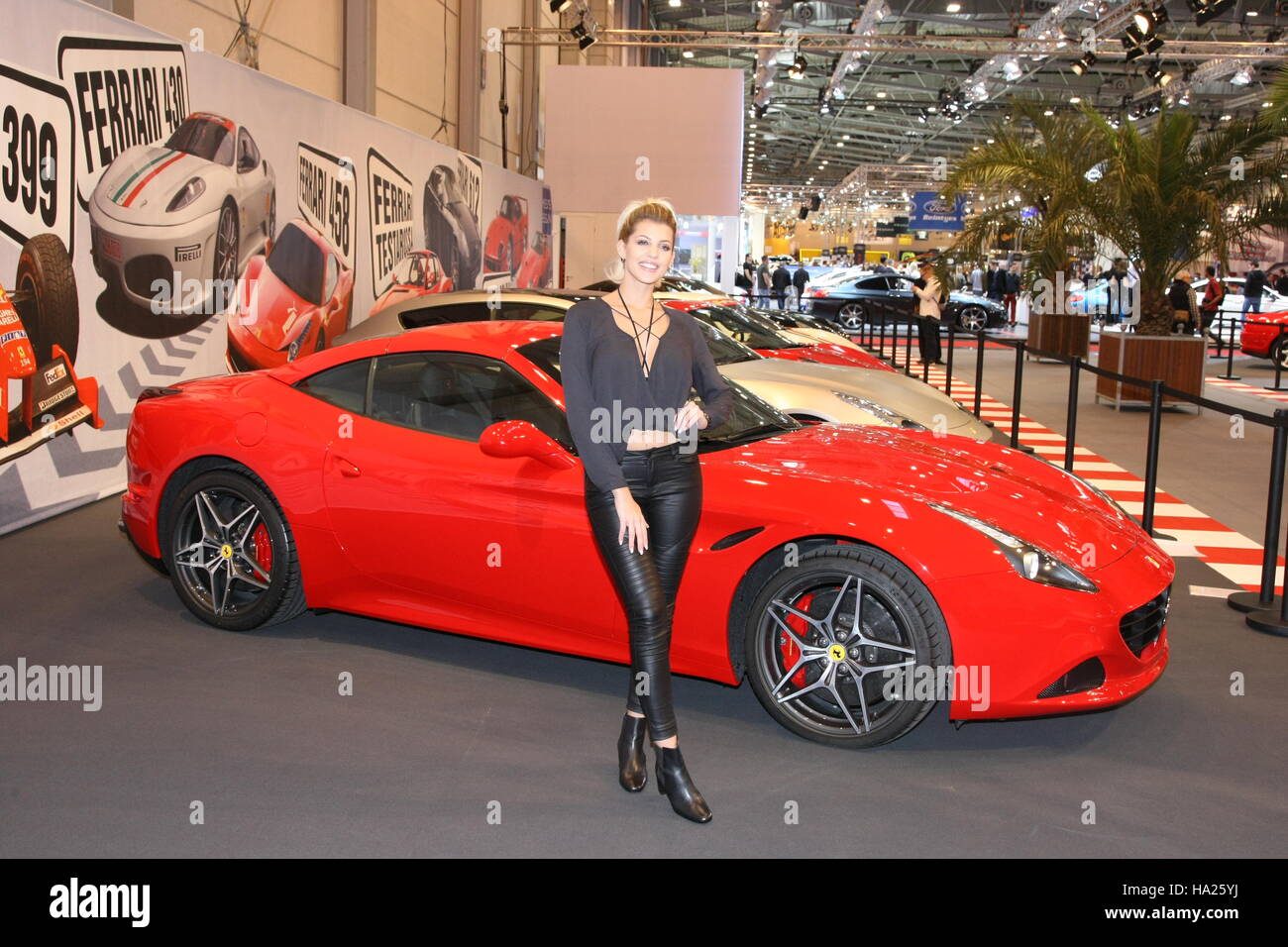 Essen, Germany. 25th Nov, 2016. Model and Playmate Sarah Nowak in front ...