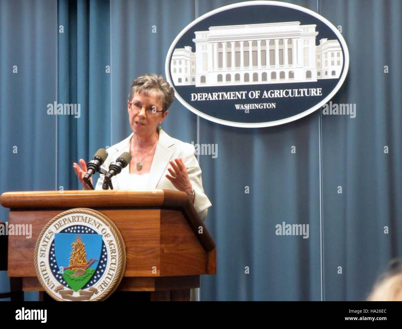 Dr. Catherine Woteki, USDA Chief Scientist, addresses ongoing ...
