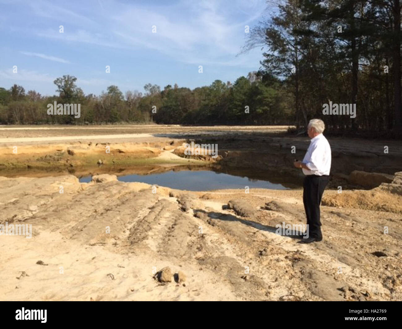 Under Secretary Michael Scuse of the USDA visited an organic farm to ...