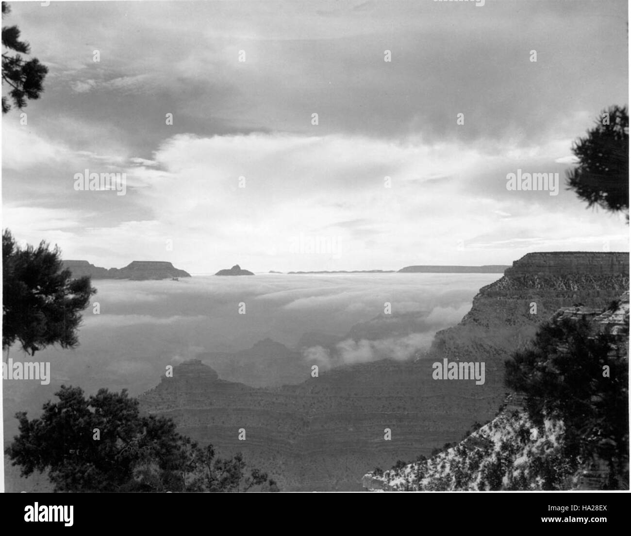 Weather dynamics Black and White Stock Photos & Images - Alamy