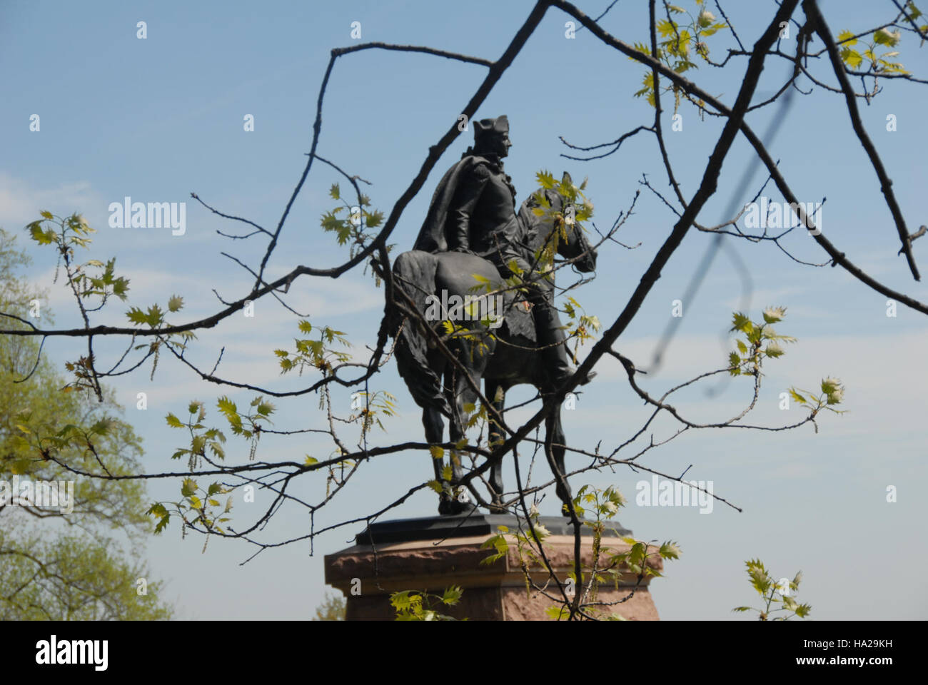 Wayne statue hi-res stock photography and images - Alamy