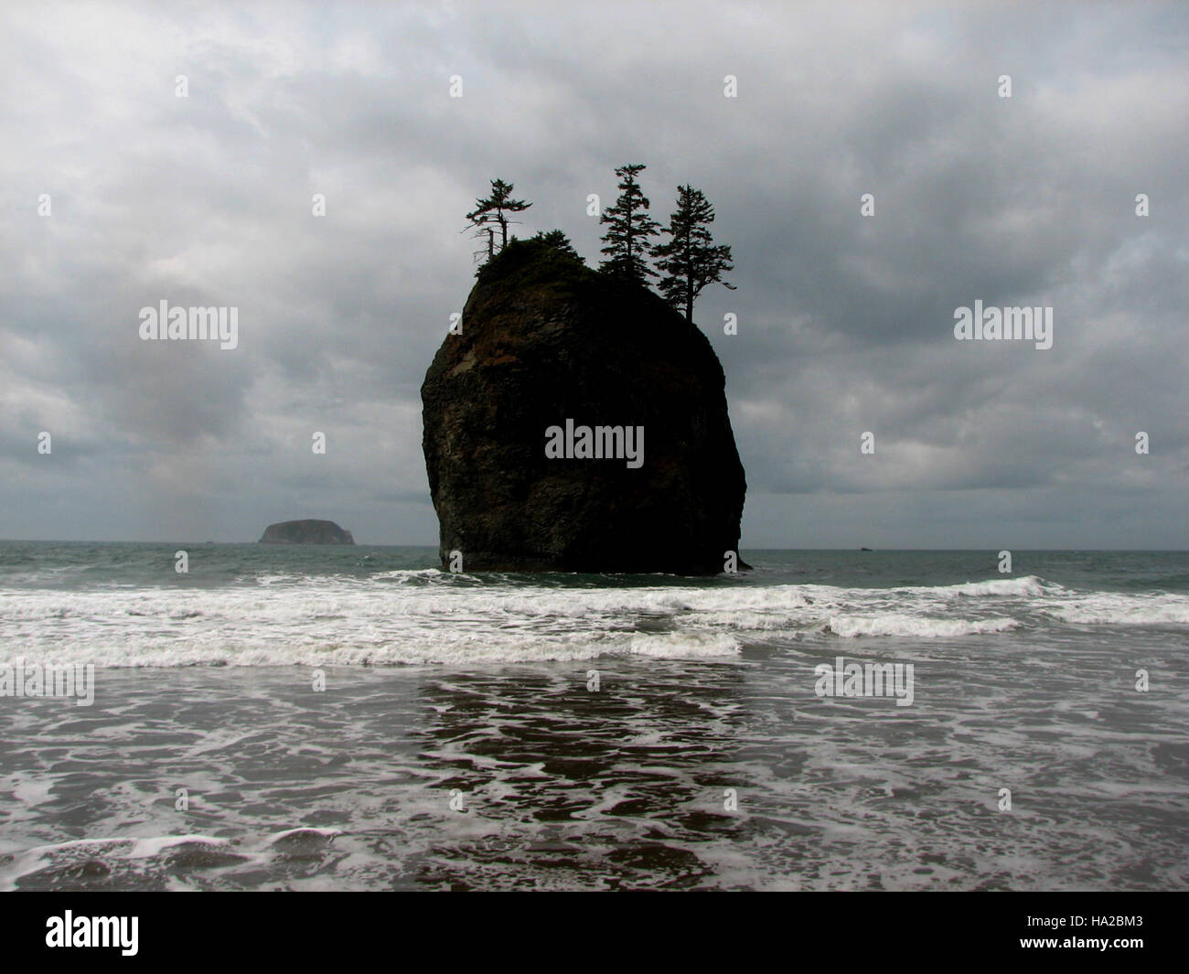 A photograph of Seastack at Rialto Beach, captured by Shawn Sheltren ...