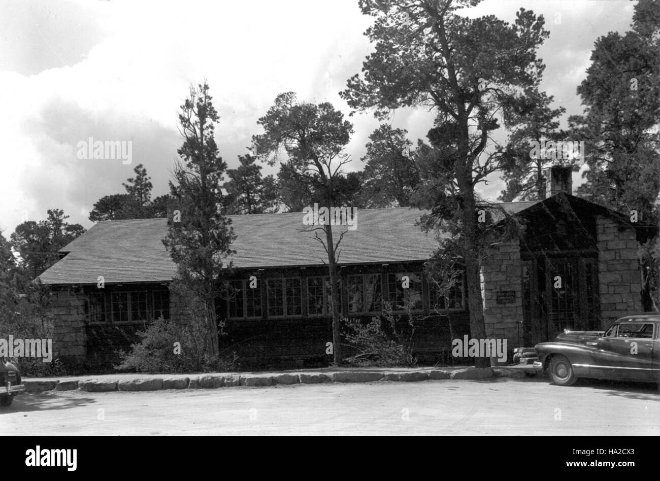 This image shows the historic 1949 Grand Canyon Post Office, an ...
