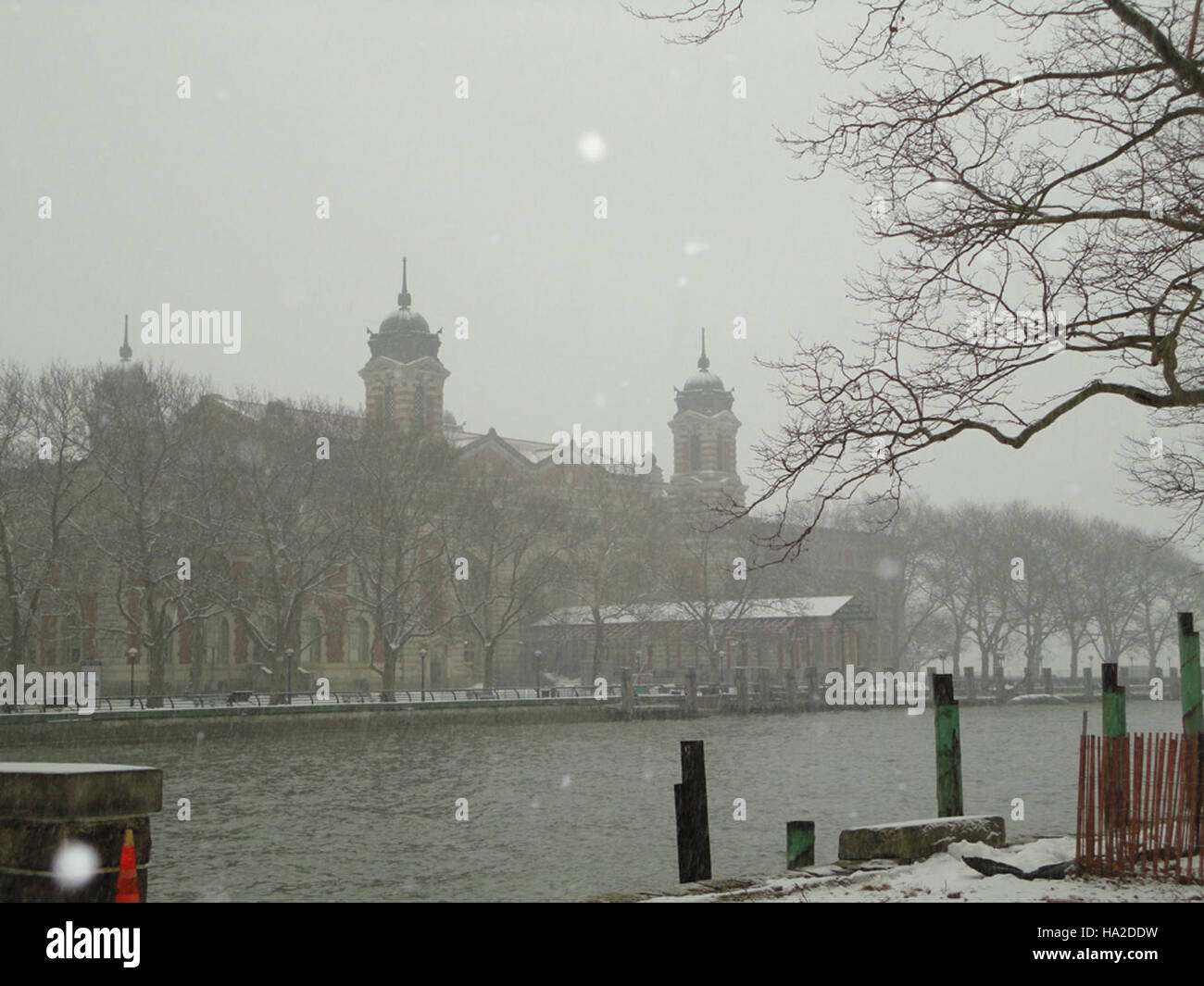 Ellis island main building hi-res stock photography and images - Alamy