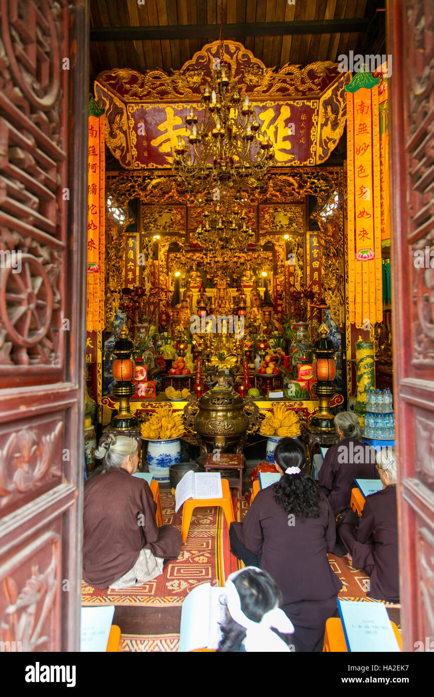 Chua Mot Cot, Buddhist Temple, Hanoi, Vietnam, Asia Stock Photo - Alamy