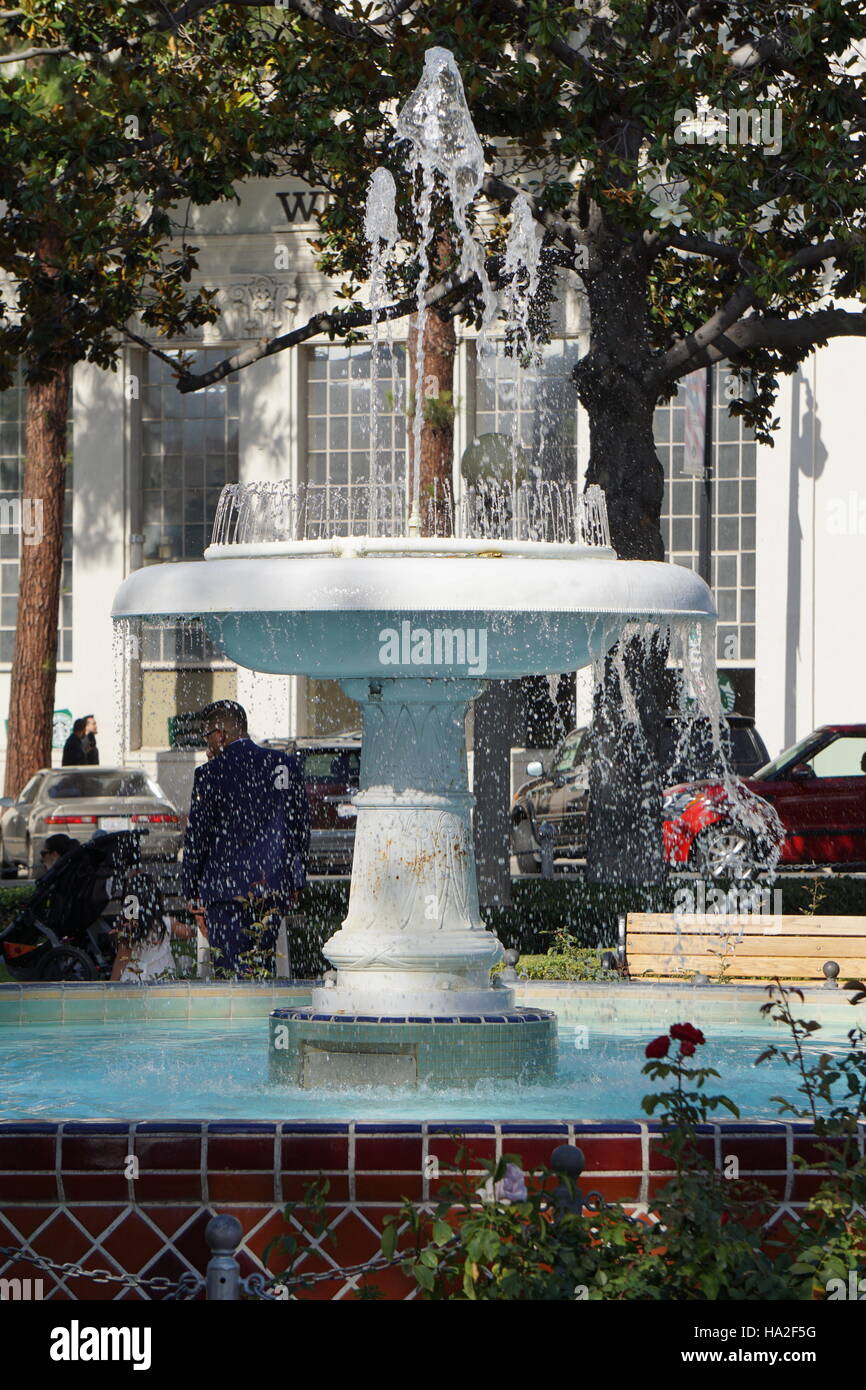 Fountain on hot summer hi-res stock photography and images - Alamy