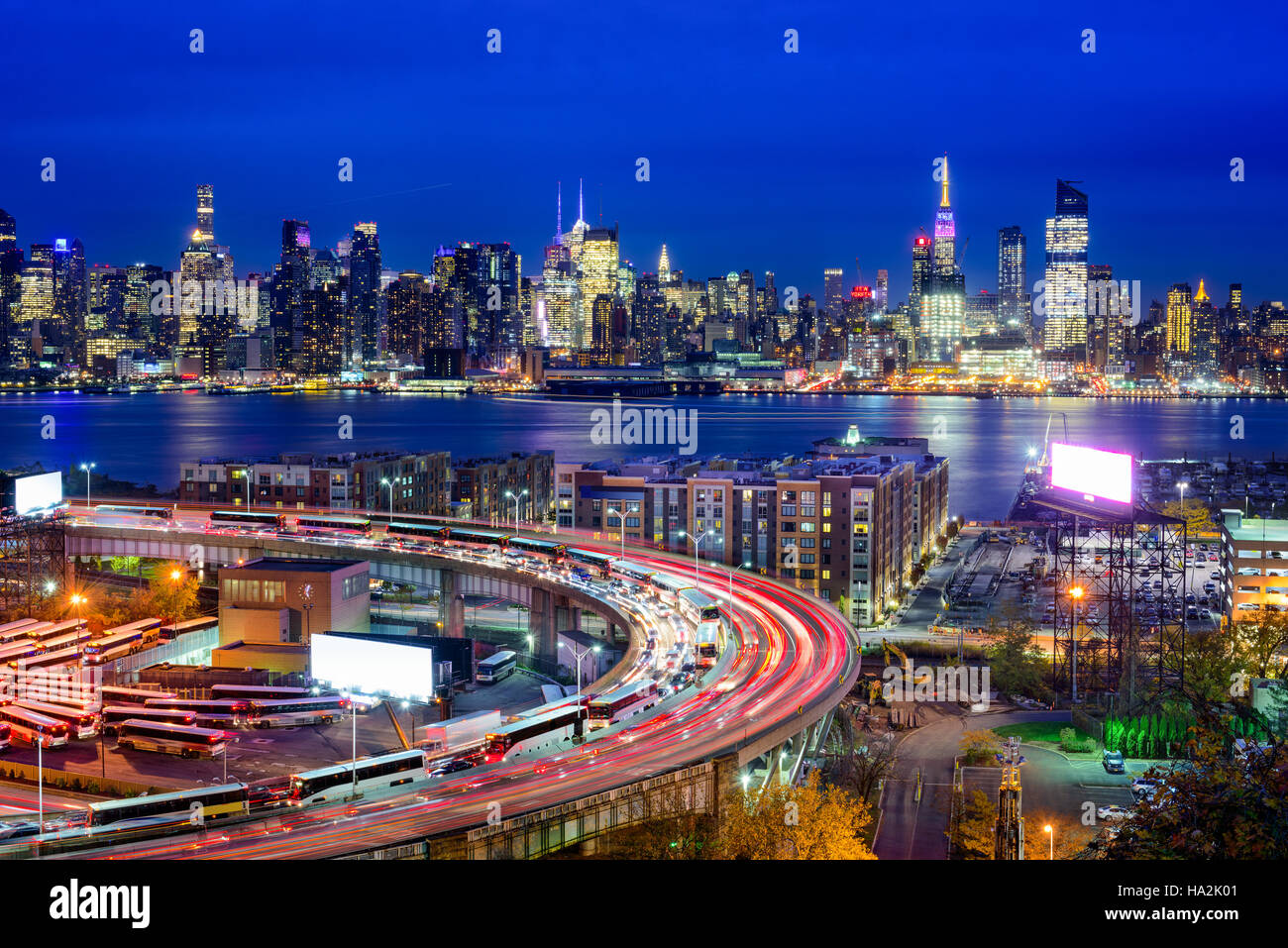 New York City skyline over The Helix Loop Stock Photo - Alamy