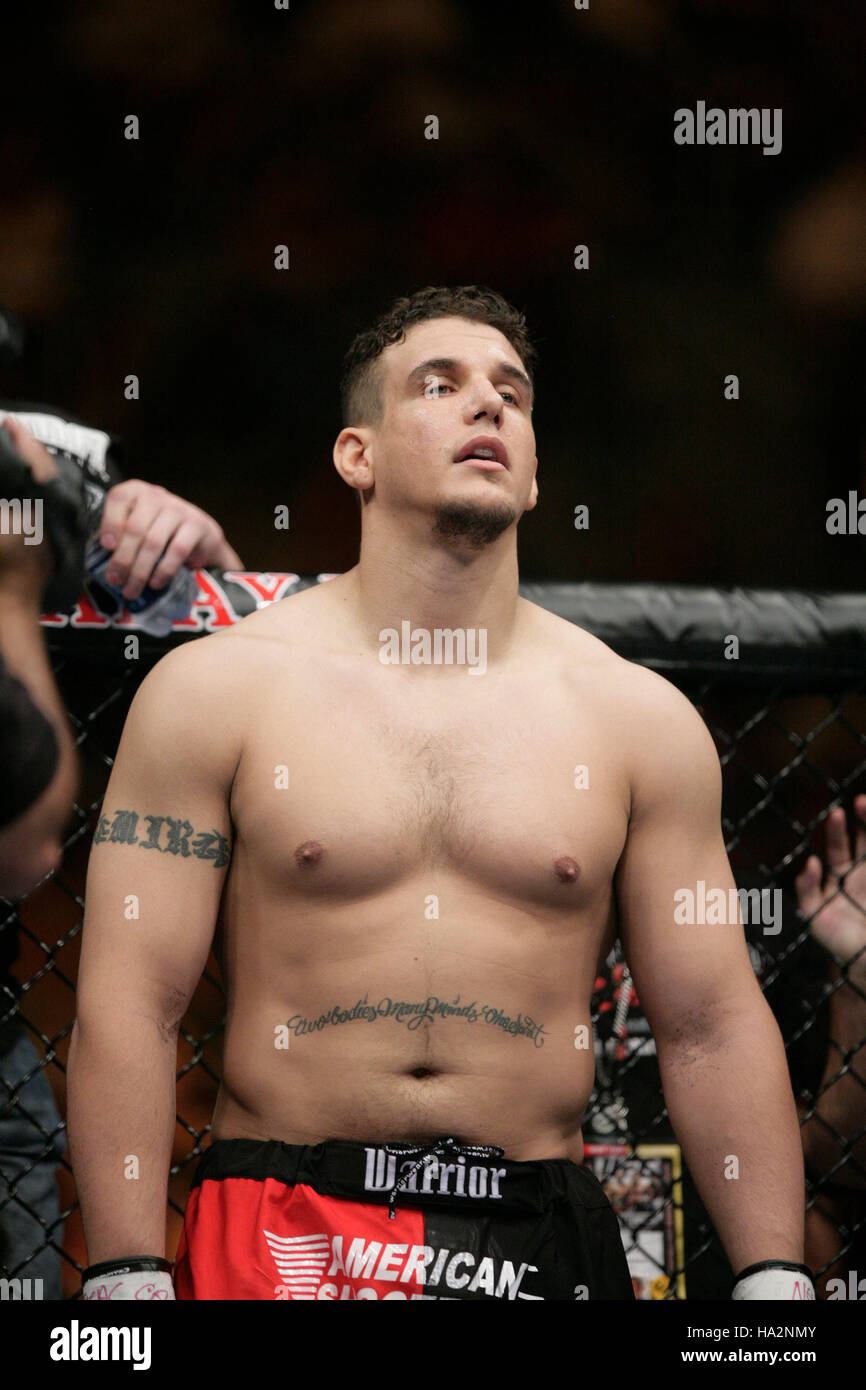Frank Mir, before his fight with Antoni Hardonk at UFC 74 during a ...