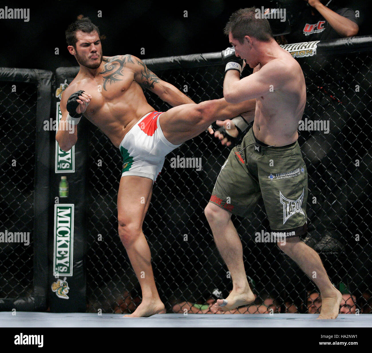 Roger huerta hi-res stock photography and images - Alamy