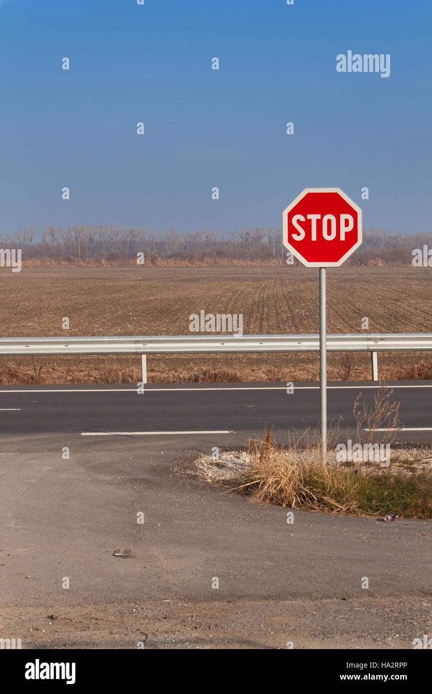 Side road onto main road hi-res stock photography and images - Alamy