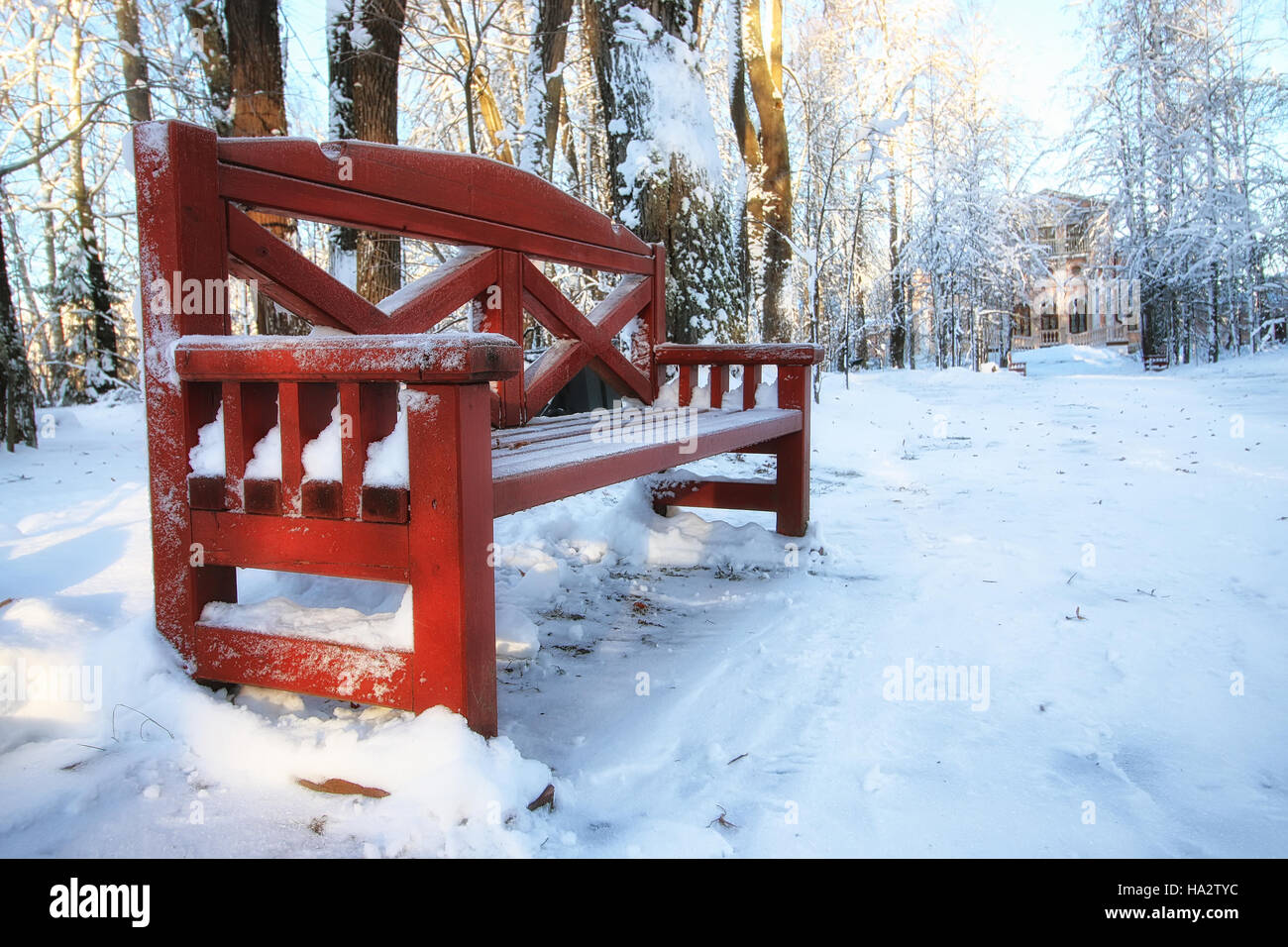 wood bench in winter Stock Photo - Alamy
