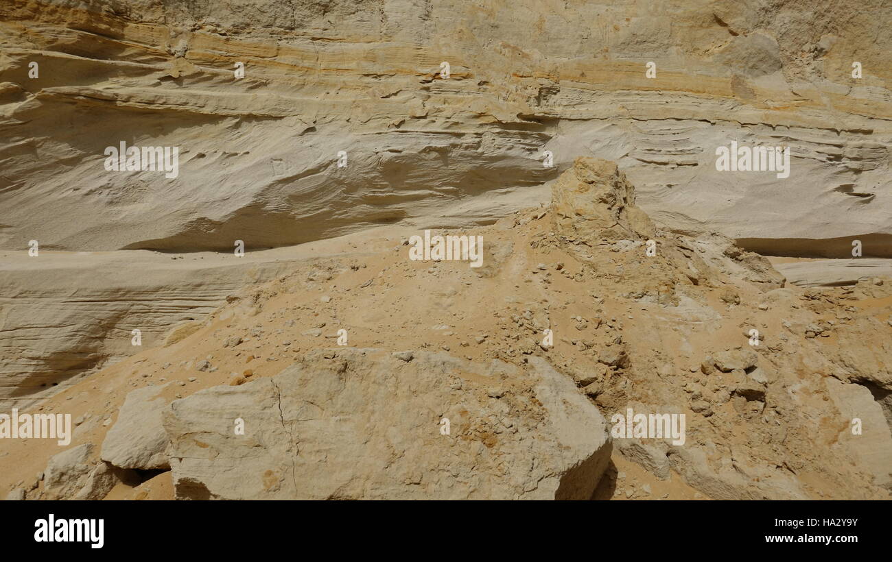 Geology Of Sand And Rock Stock Photo - Alamy