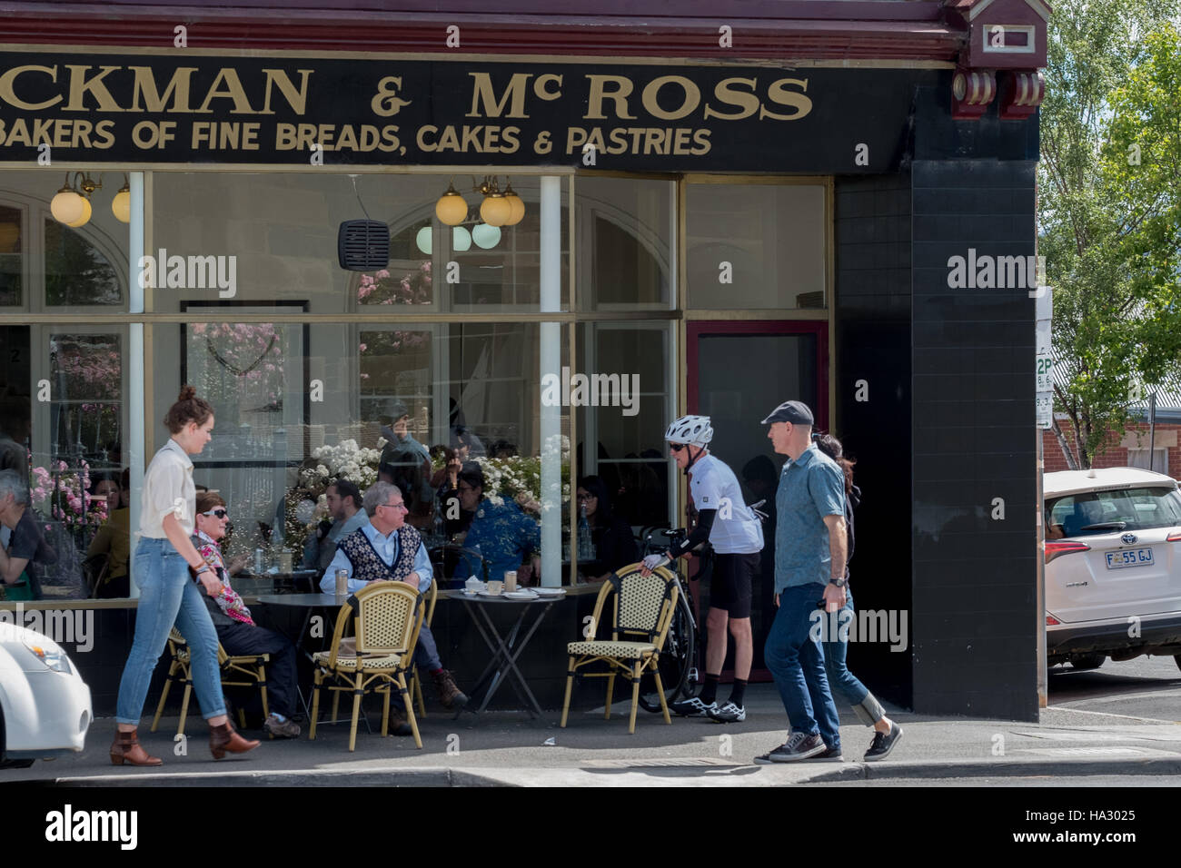 Point cafe hi-res stock photography and images - Alamy