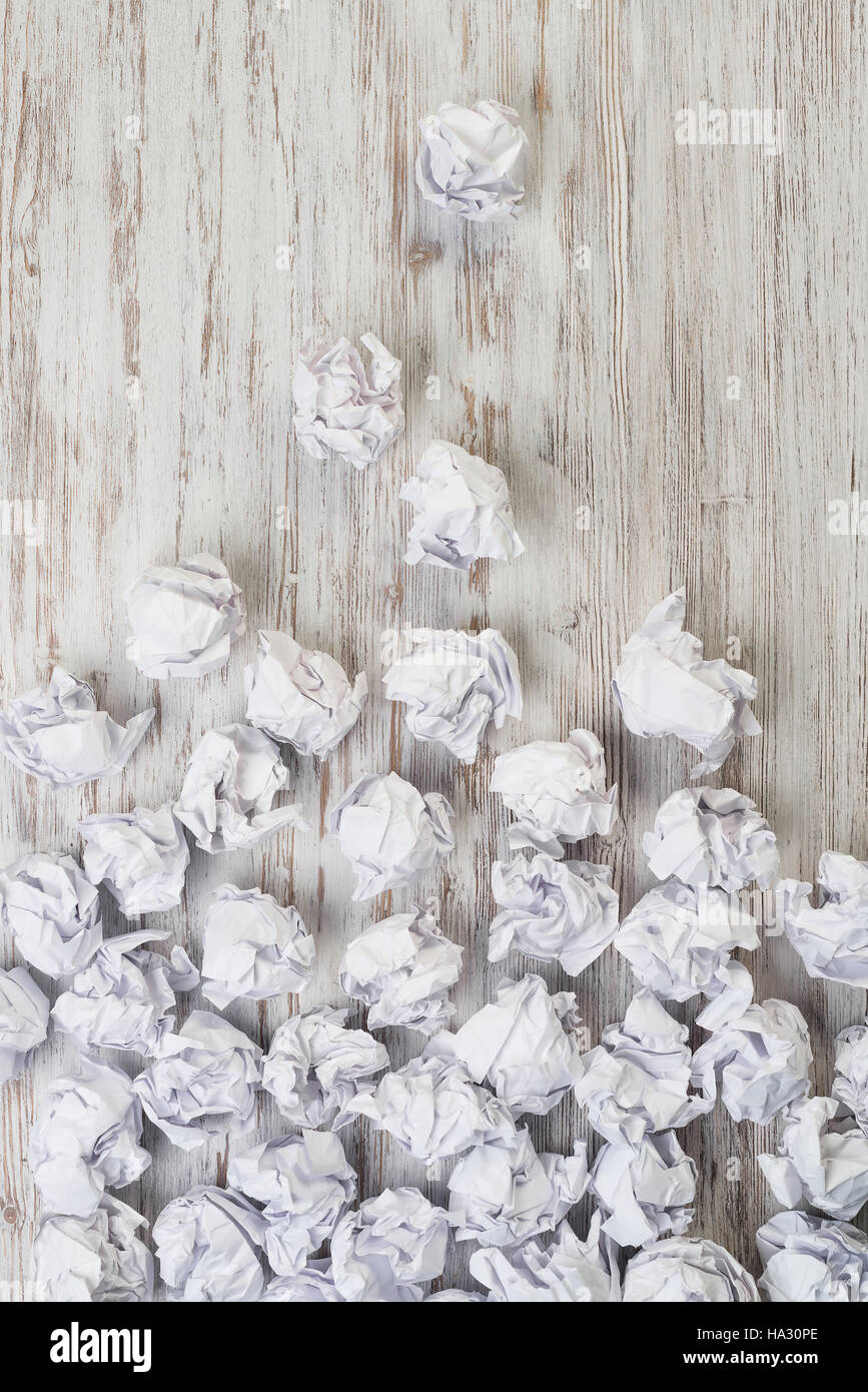Set of crumpled paper balls with one colorful Stock Photo - Alamy