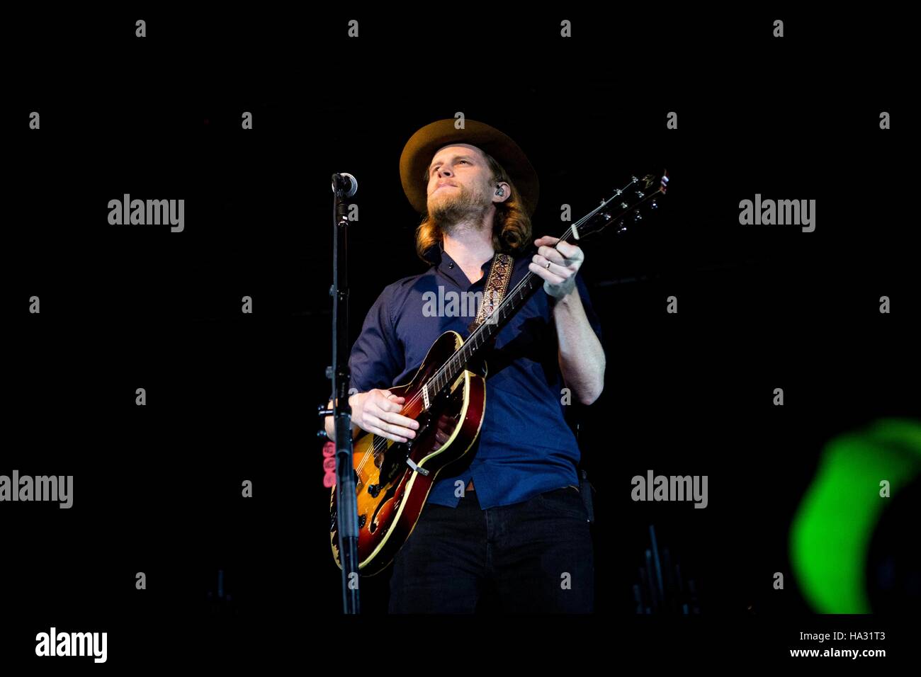 Milan, Italy. 25th Nov, 2016. Wesley Schultz of the american folk rock ...