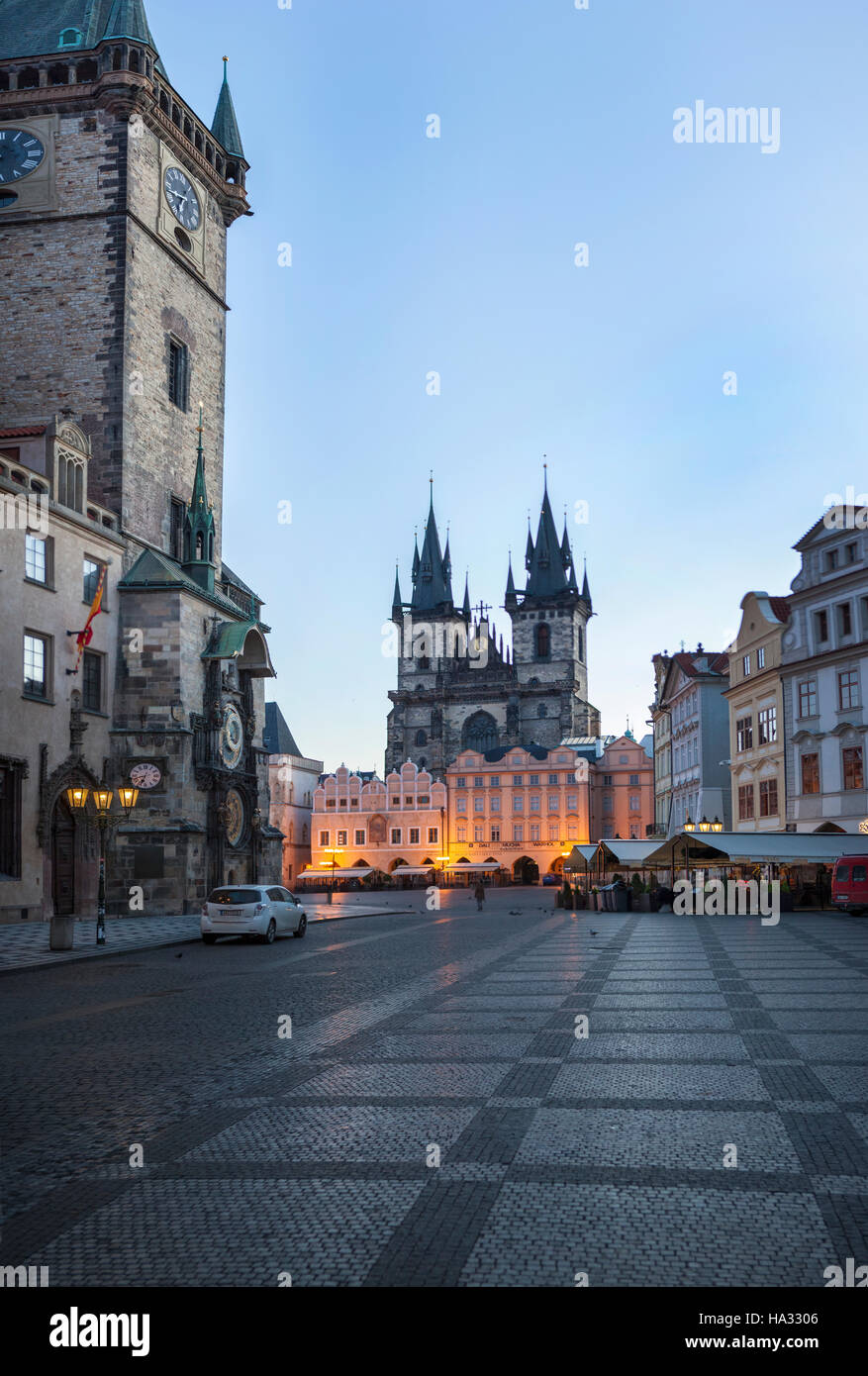 Monuments in prague hi-res stock photography and images - Alamy