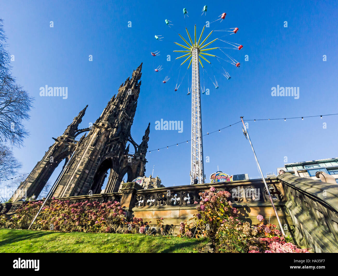 The Star Flyer & The Scott Monument at Edinburgh's Christmas 2016 in ...