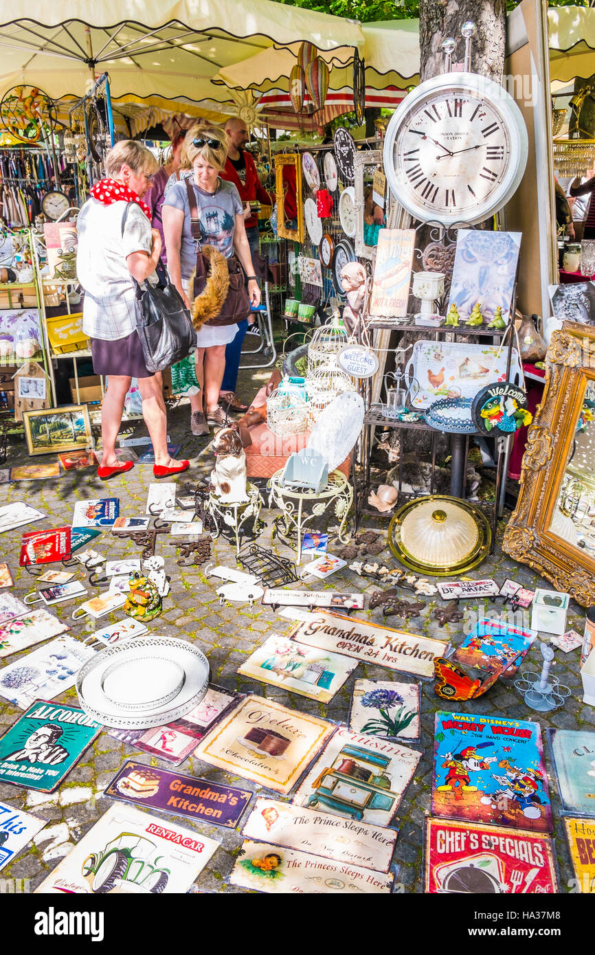 people looking at flea market stalls at traditional stuttgart spring ...