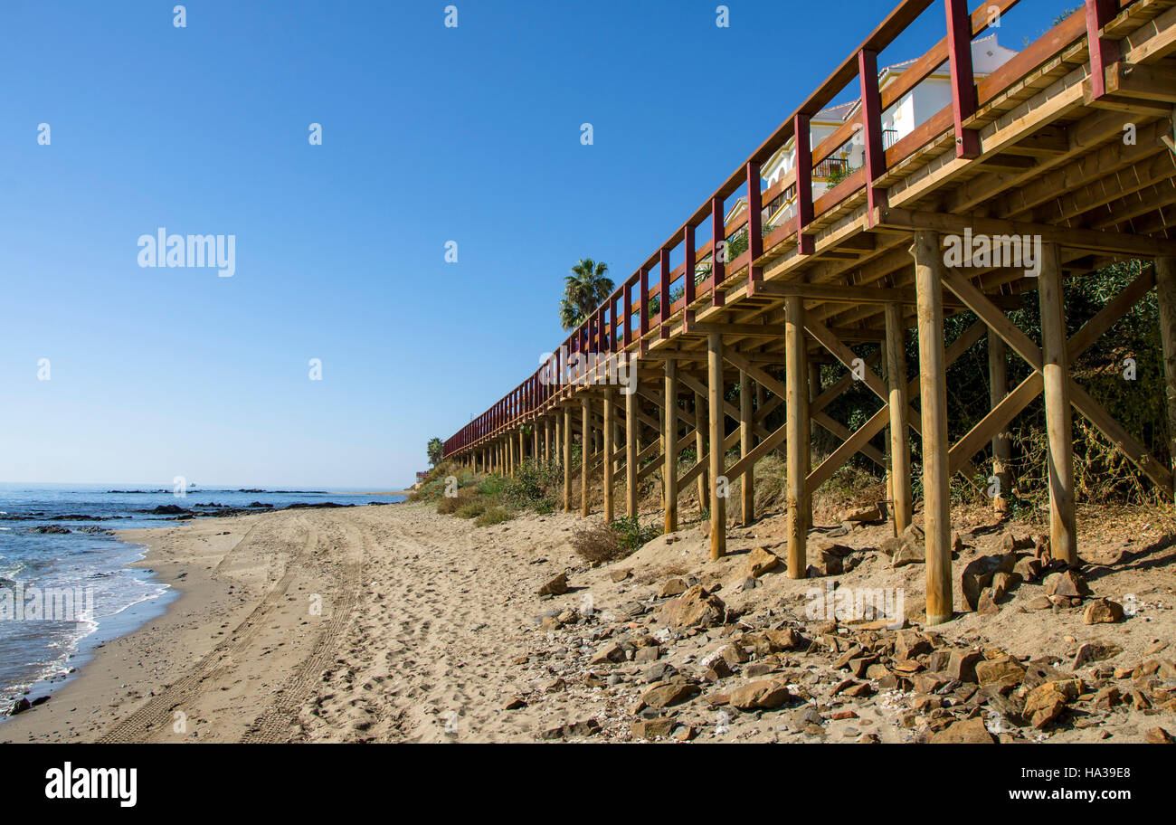 Seafront boardwalk hi-res stock photography and images - Alamy