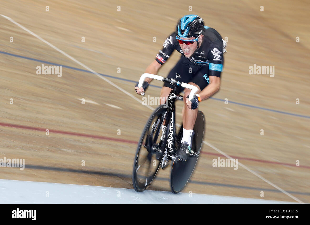 Peter Kennaugh of Team Sky in action during the Men's Elite ...