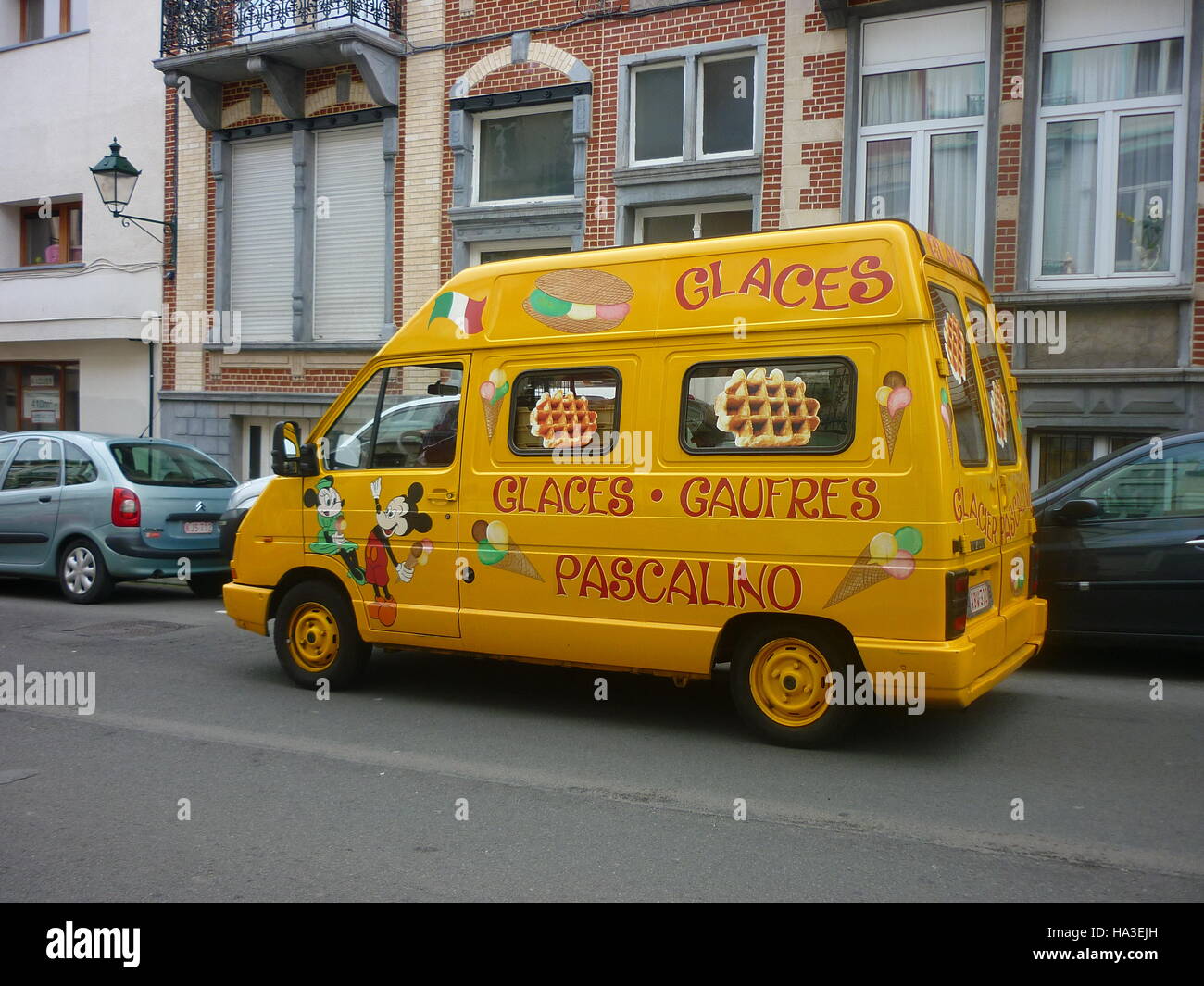 Minivan artistically painted Stock Photo - Alamy