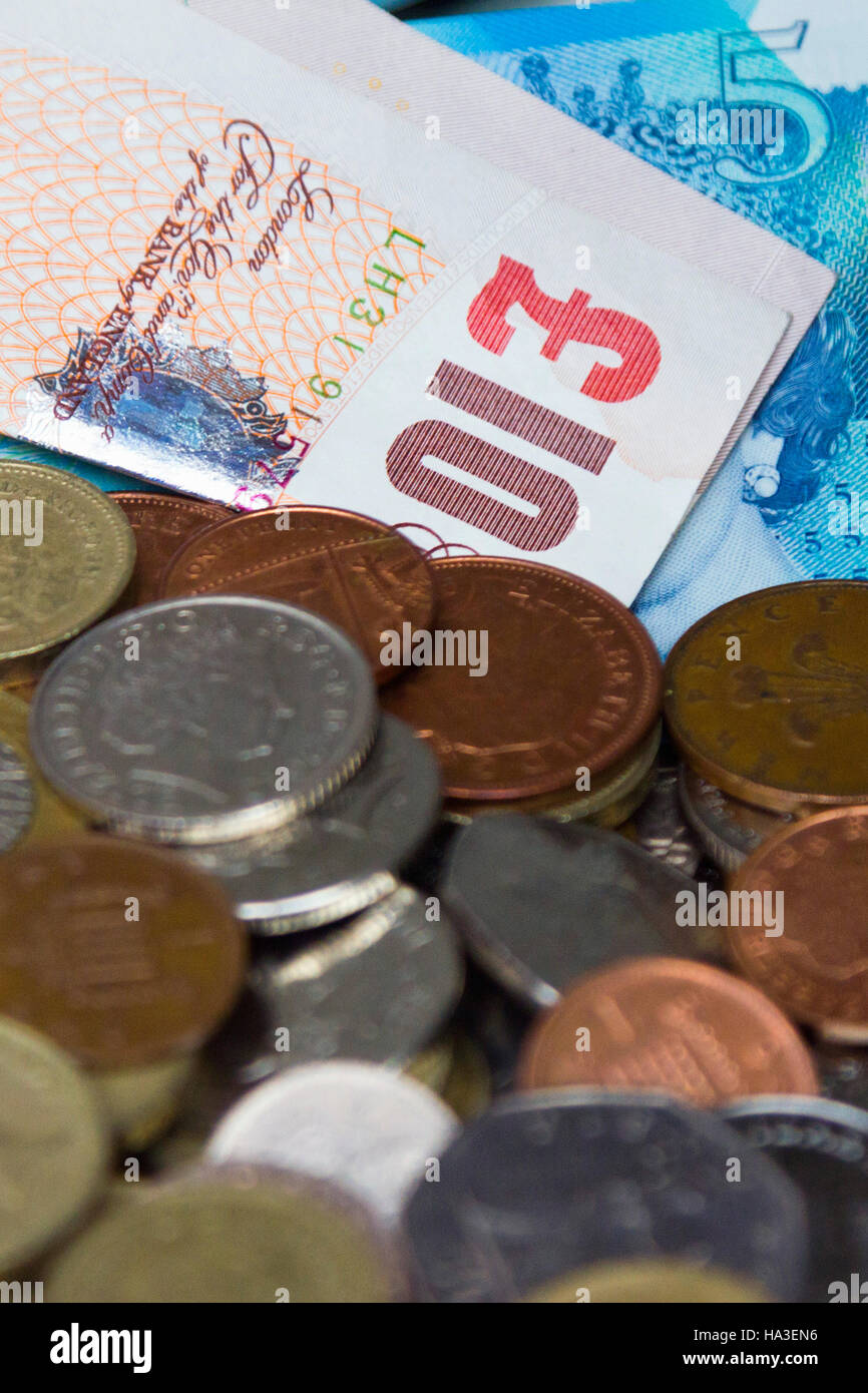 Uk sterling notes piles hi-res stock photography and images - Alamy