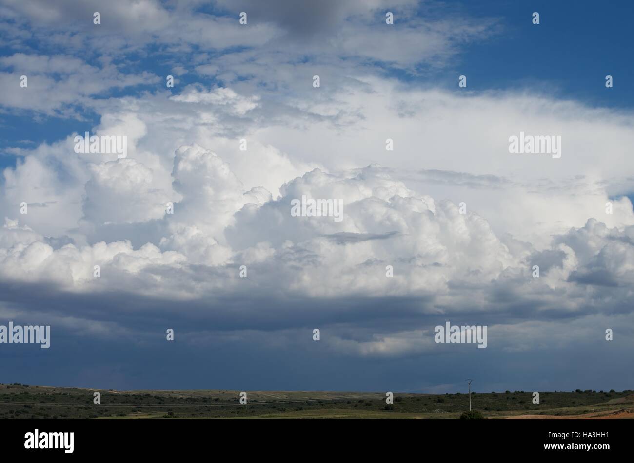 Nimbus cloud hi-res stock photography and images - Alamy