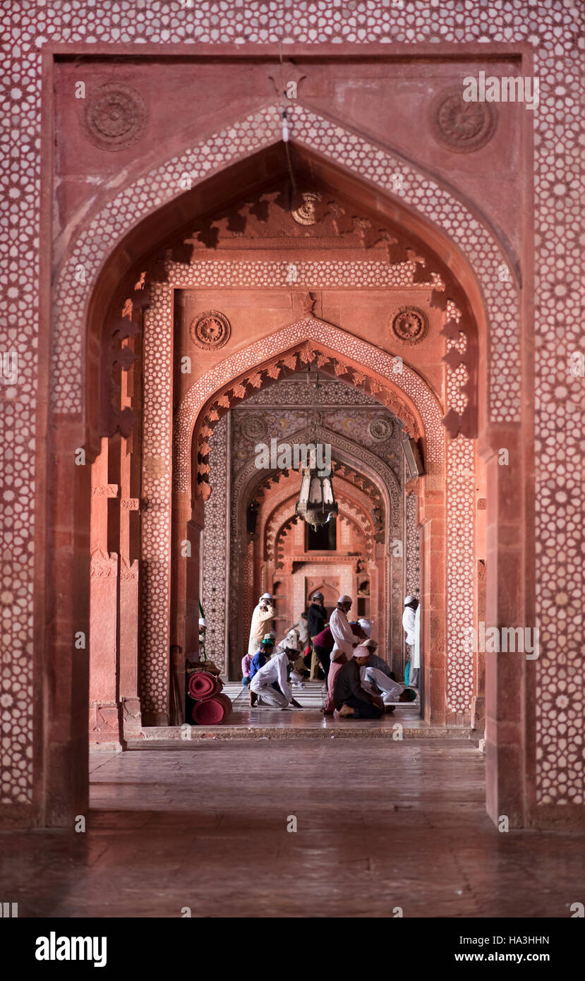 Muslims praying inside Jama Masjid Friday Mosque Stock Photo - Alamy