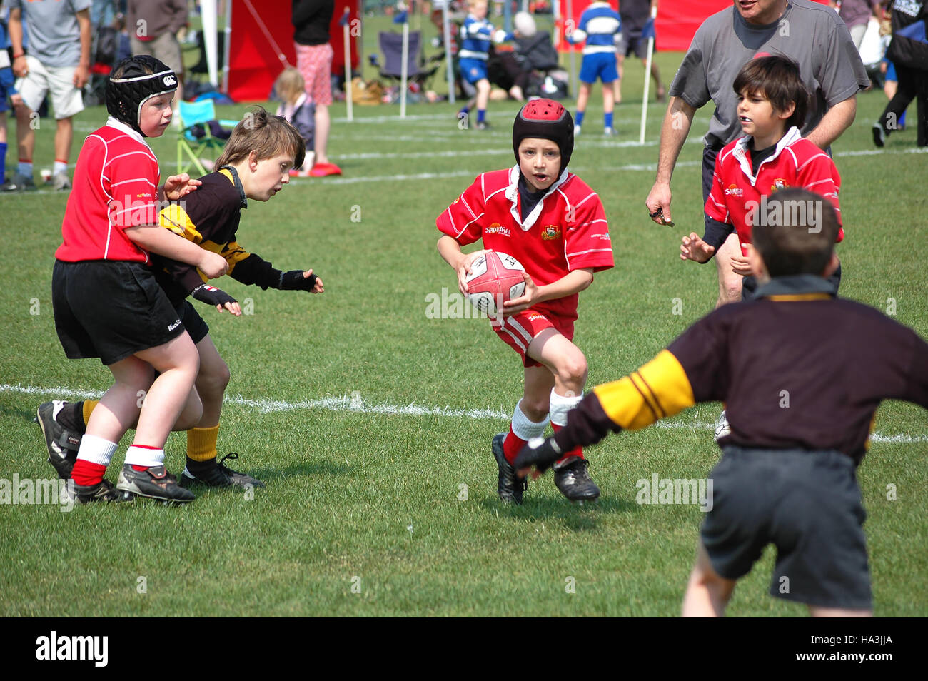 Schoolboy rugby hi-res stock photography and images - Alamy