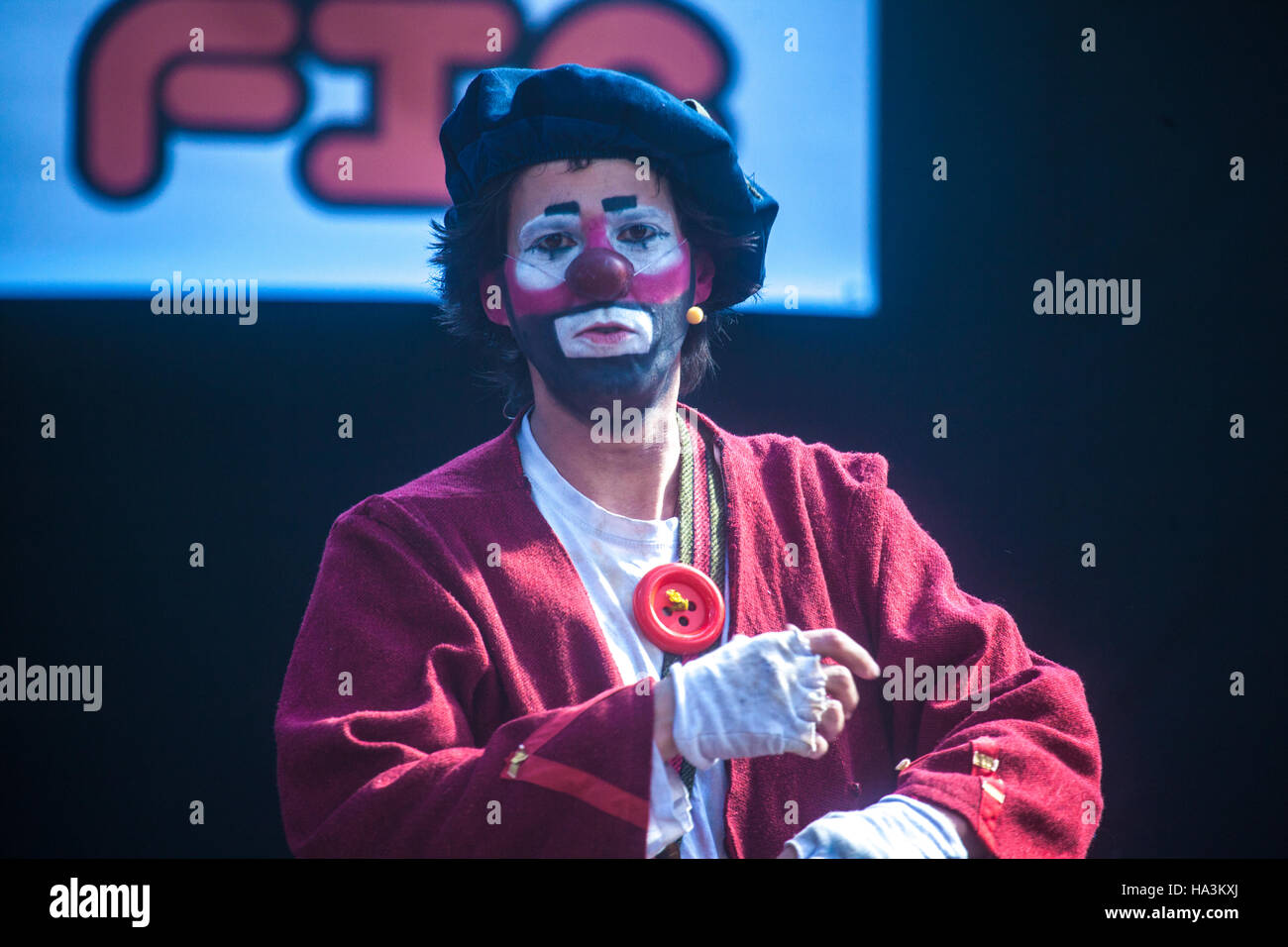 clown performance during the Clownbaret festival Stock Photo - Alamy