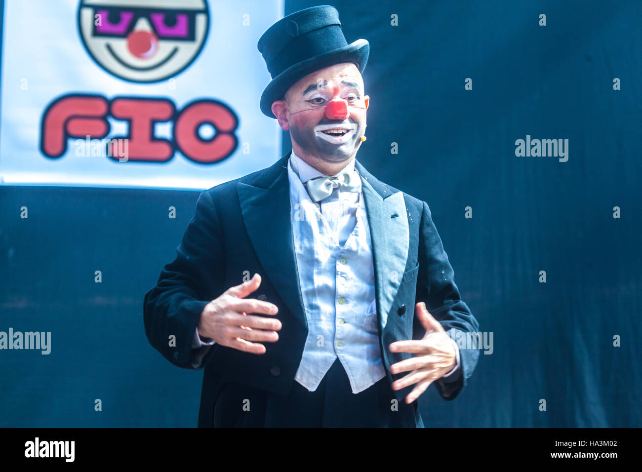 clown performance during the Clownbaret festival Stock Photo - Alamy