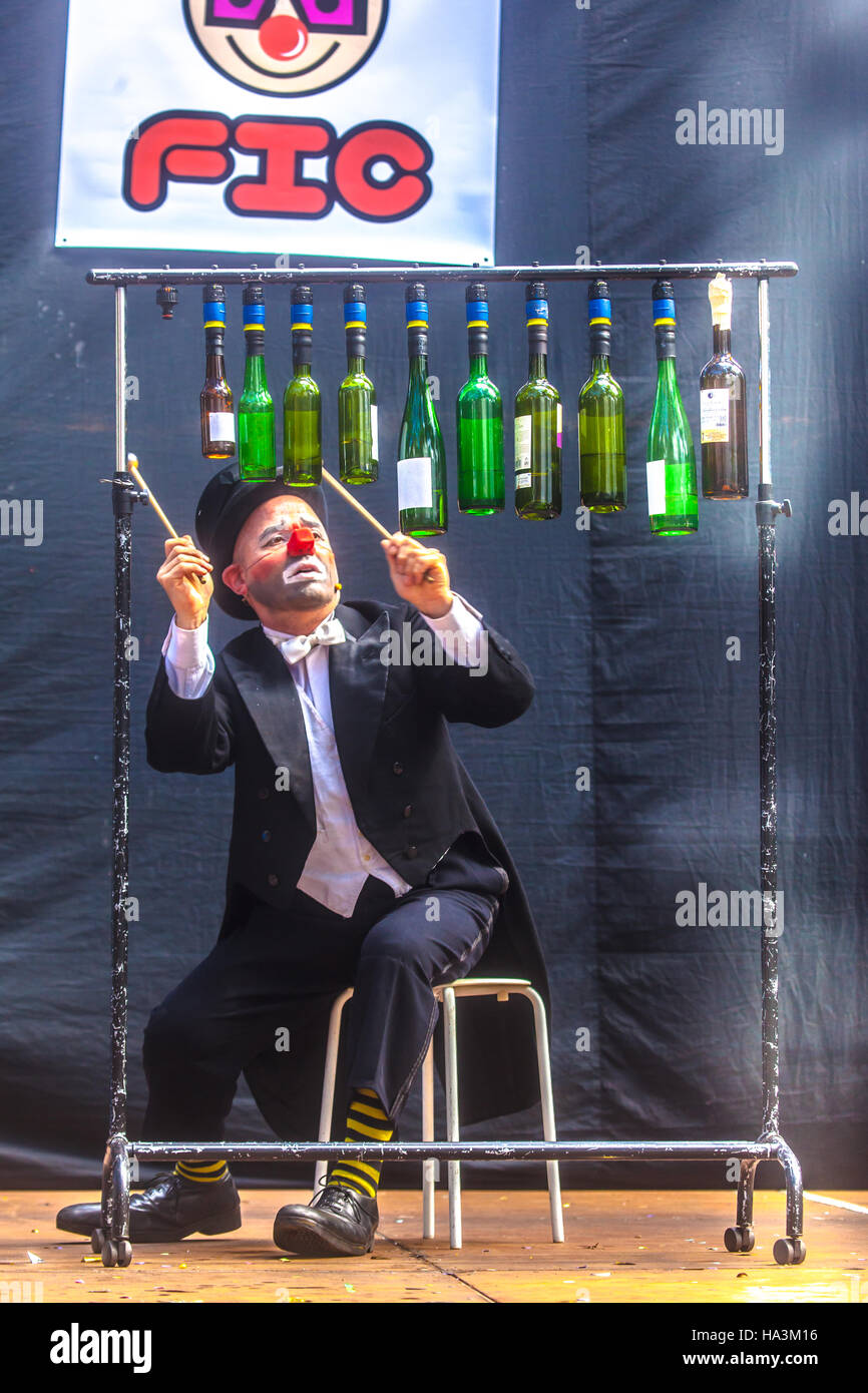 clown performance during the Clownbaret festival Stock Photo - Alamy