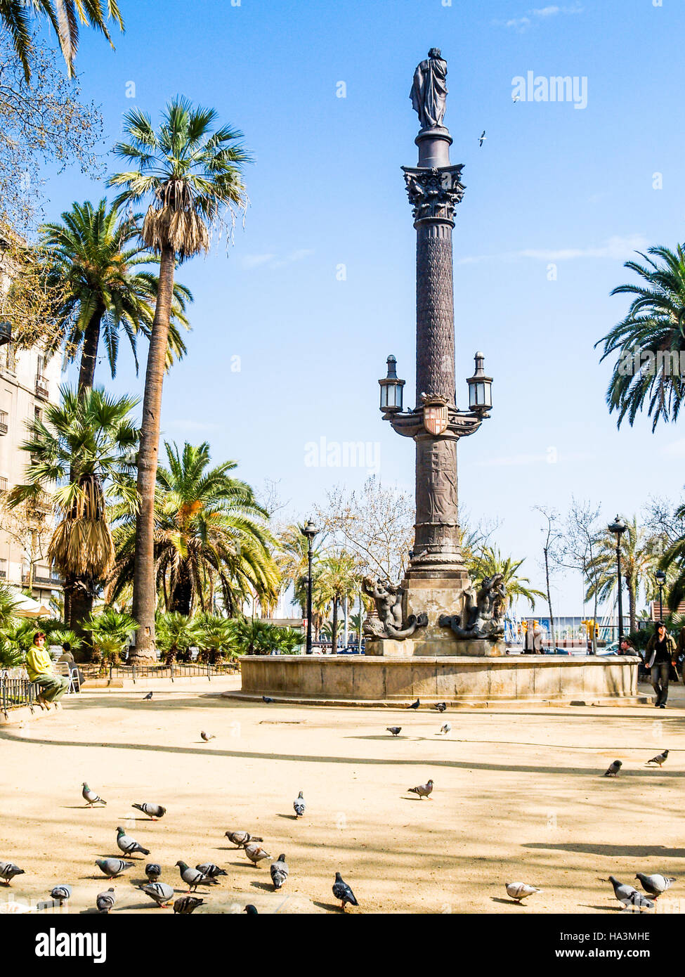 Barcelona Christopher Columbus Statue Stock Photo - Alamy