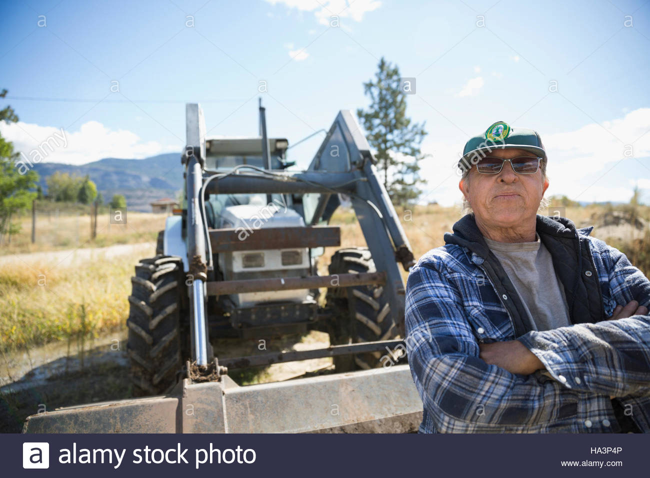 Front of tractor hi-res stock photography and images - Alamy
