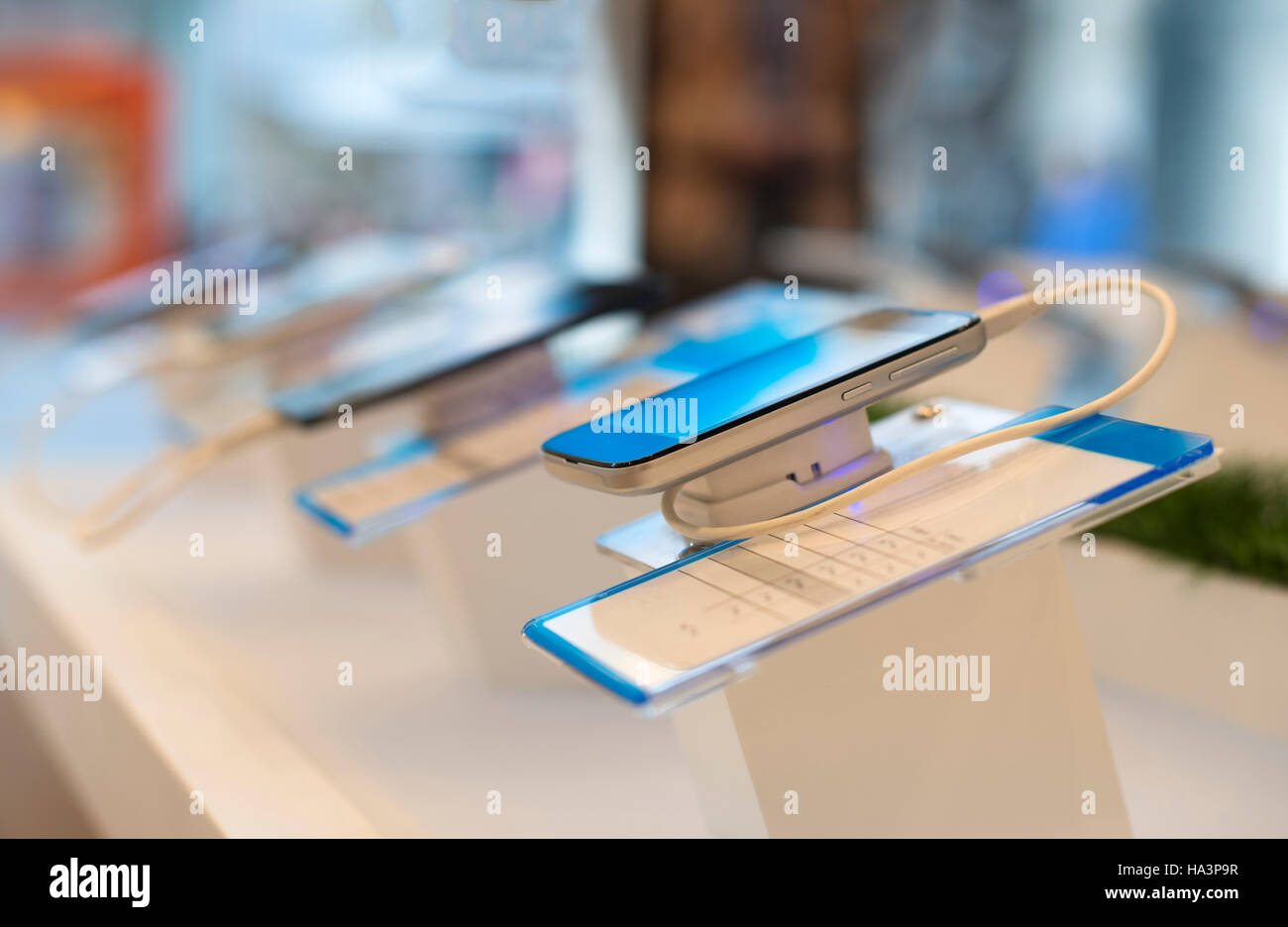 Buy iphone hi-res stock photography and images - Alamy