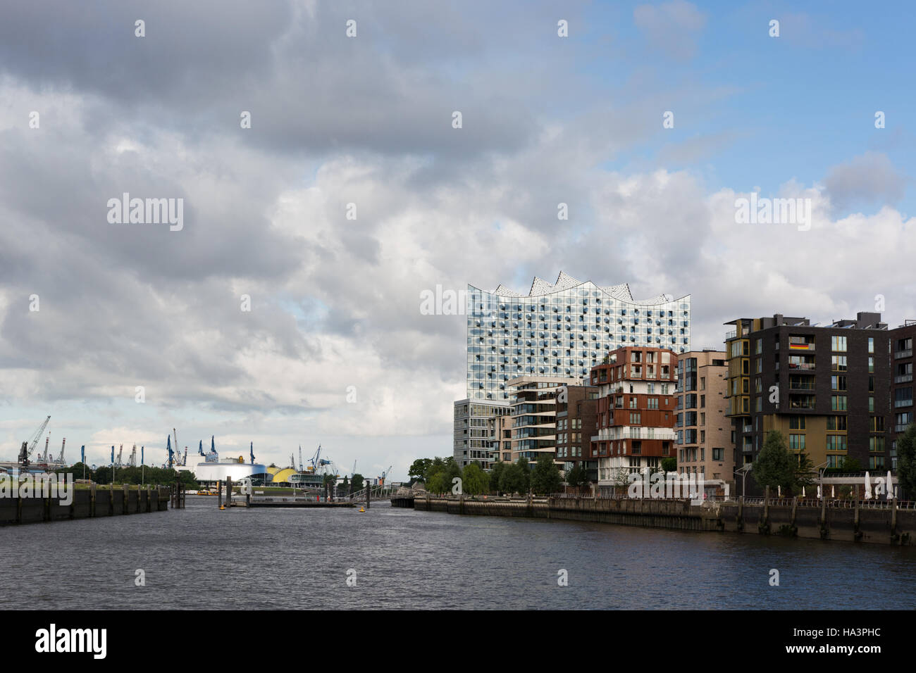 Opera House Hamburg High Resolution Stock Photography and Images - Alamy