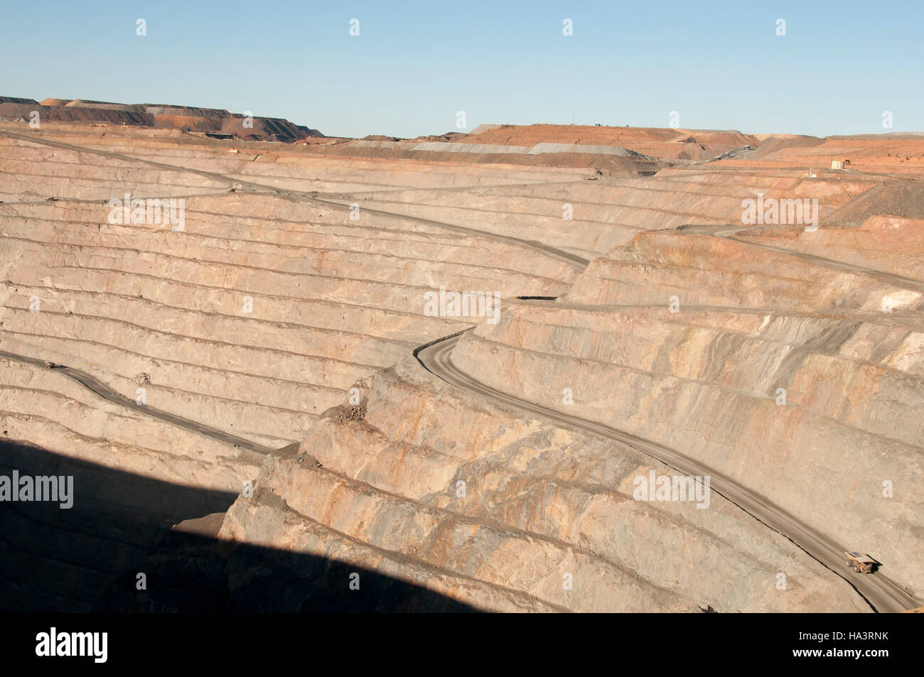 Super pit hi-res stock photography and images - Alamy