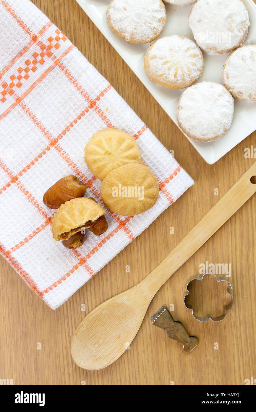 Middle eastern cookies hi-res stock photography and images - Alamy