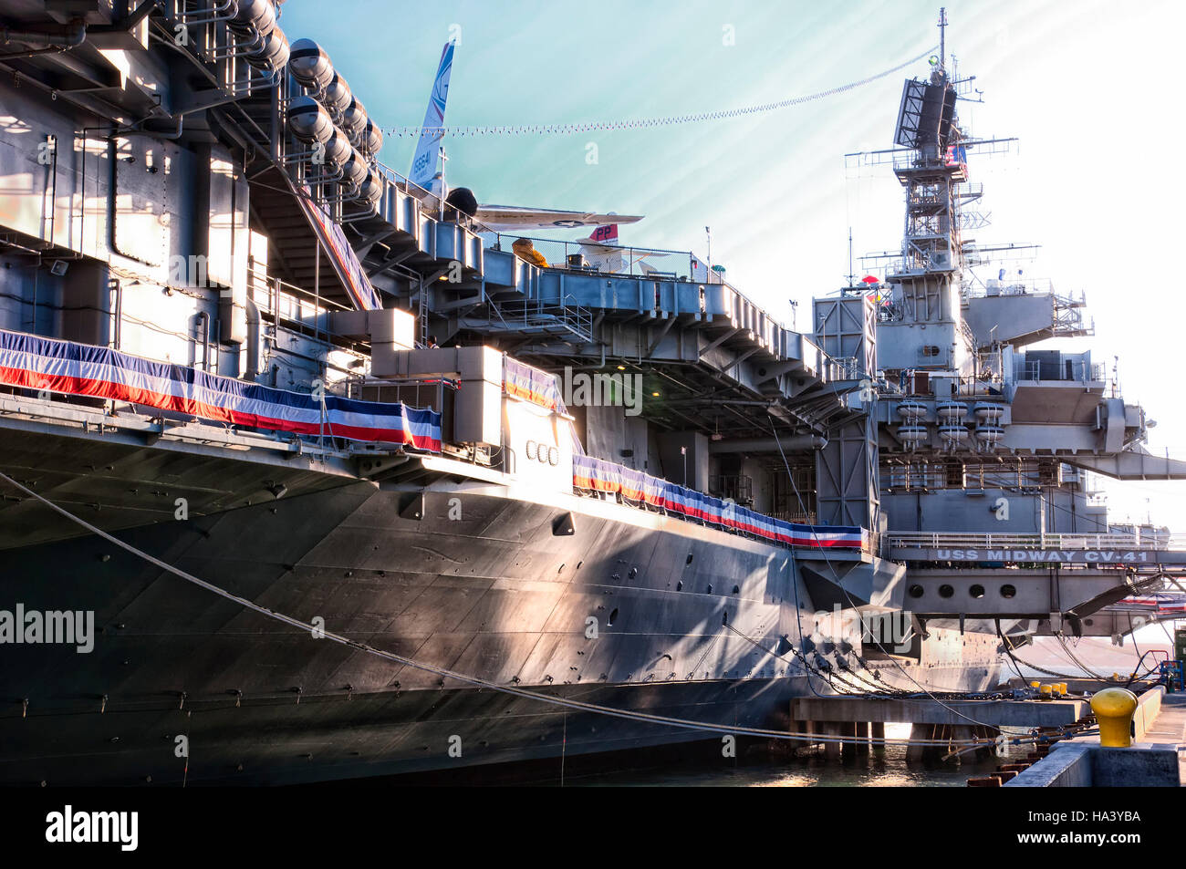 Flight decks hi-res stock photography and images - Alamy