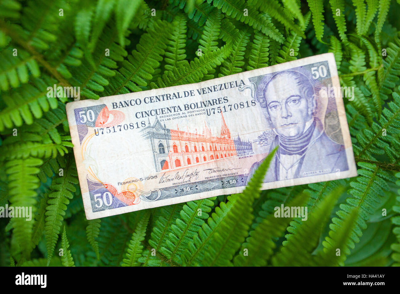 Bolivar banknote hi-res stock photography and images - Alamy