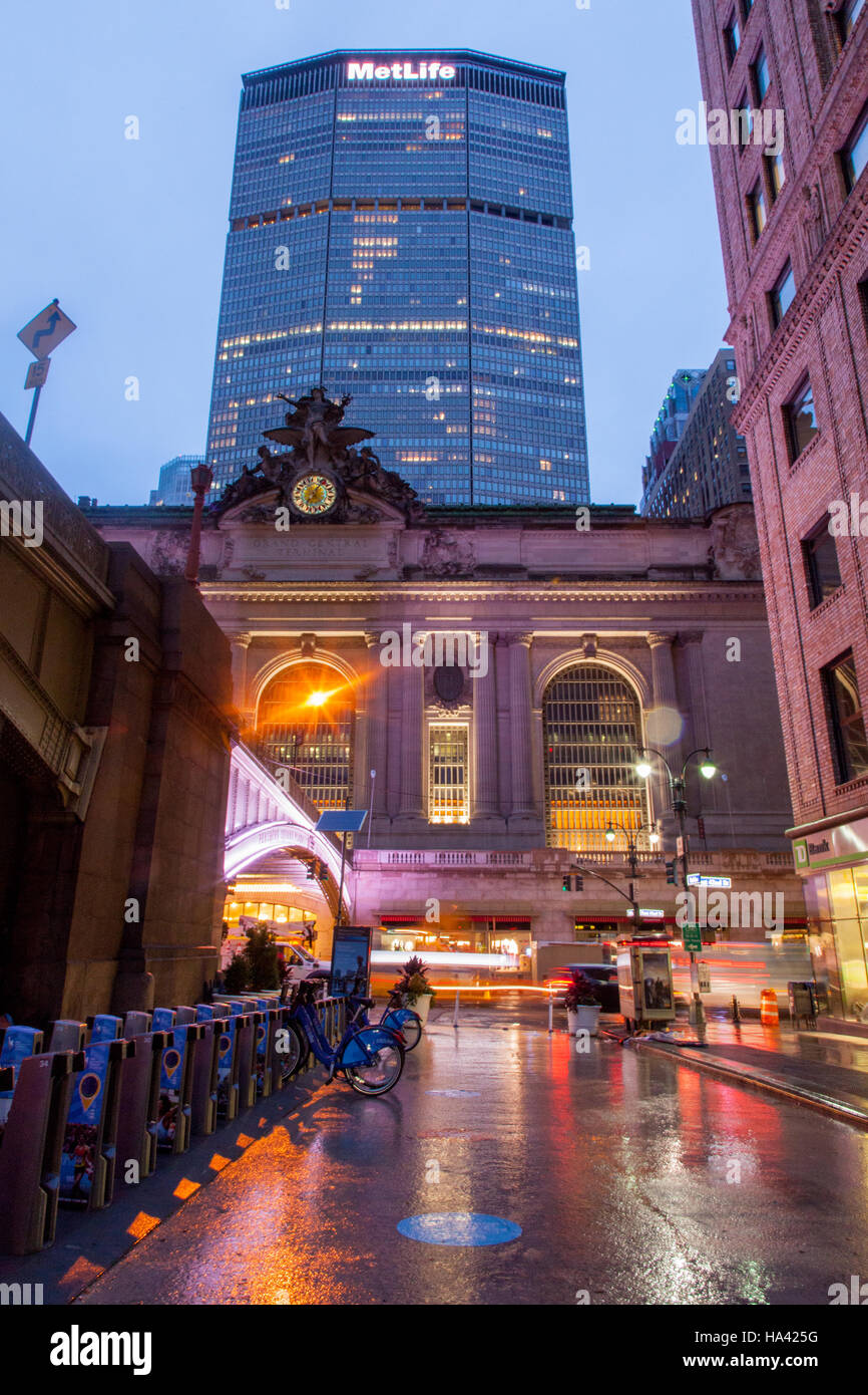 Grand Central Station Exterior 42nd Street High Resolution Stock Photography and Images - Alamy