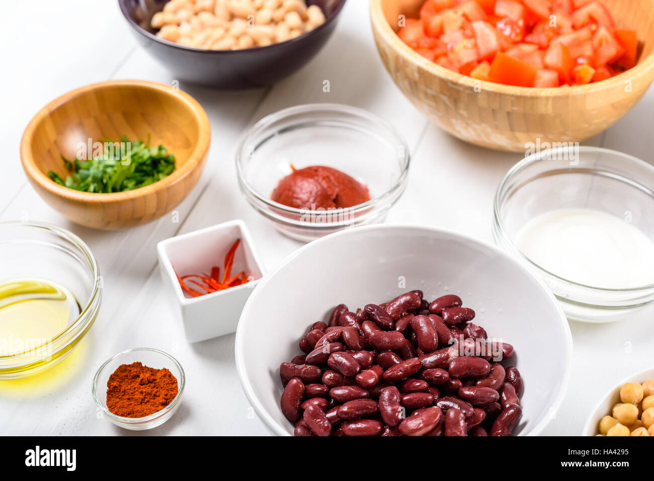 Kidney table hi-res stock photography and images - Alamy