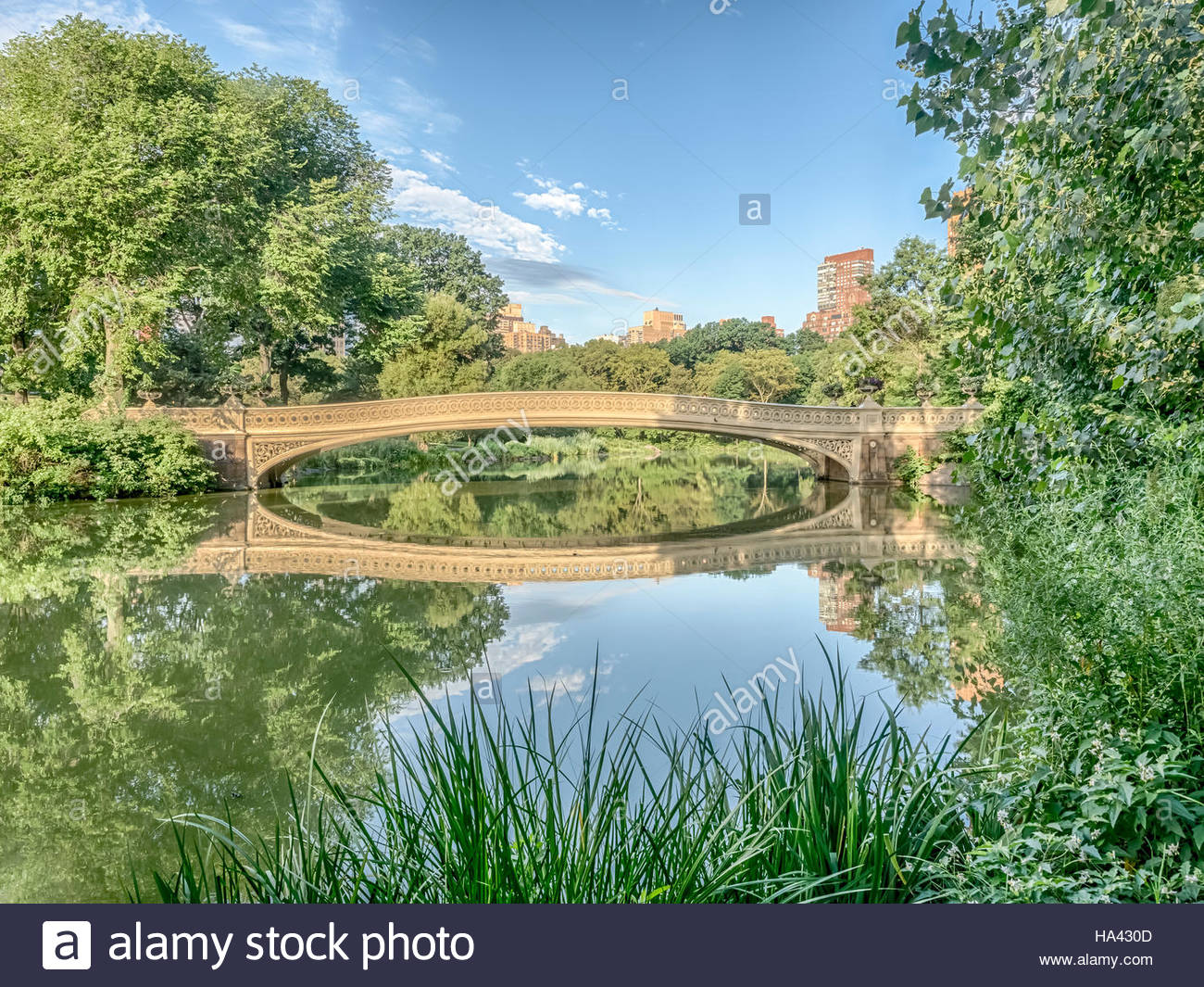 Bow bridge in summer on cloudy moody day Stock Photo - Alamy